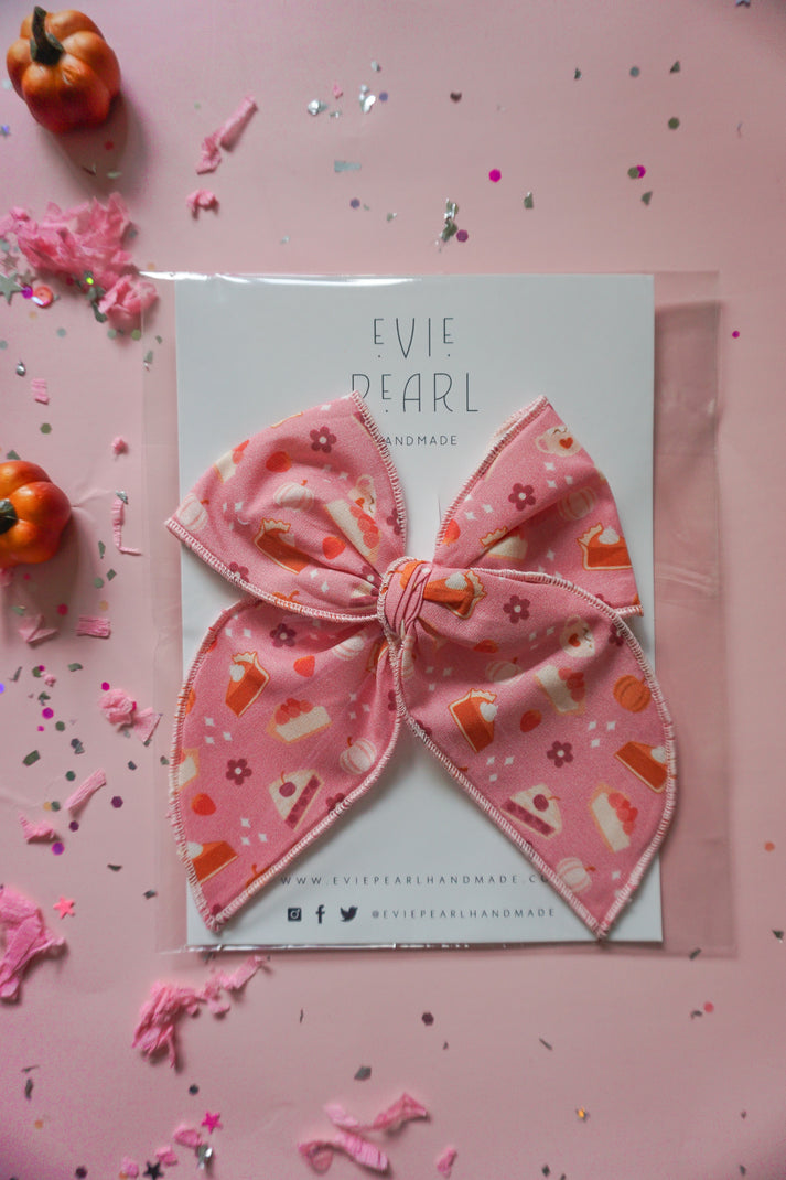 Pie Over Sized Bow – Gingham Butterflies